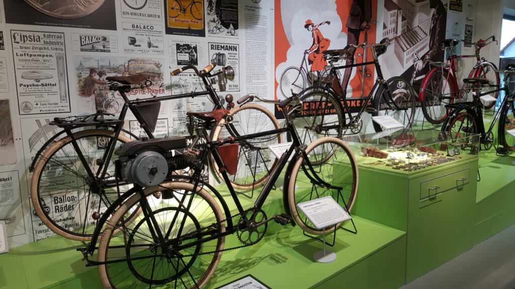 Velocium Weinböhla – das neue Fahrrad-Museum in Sachsen… – Victoria ...